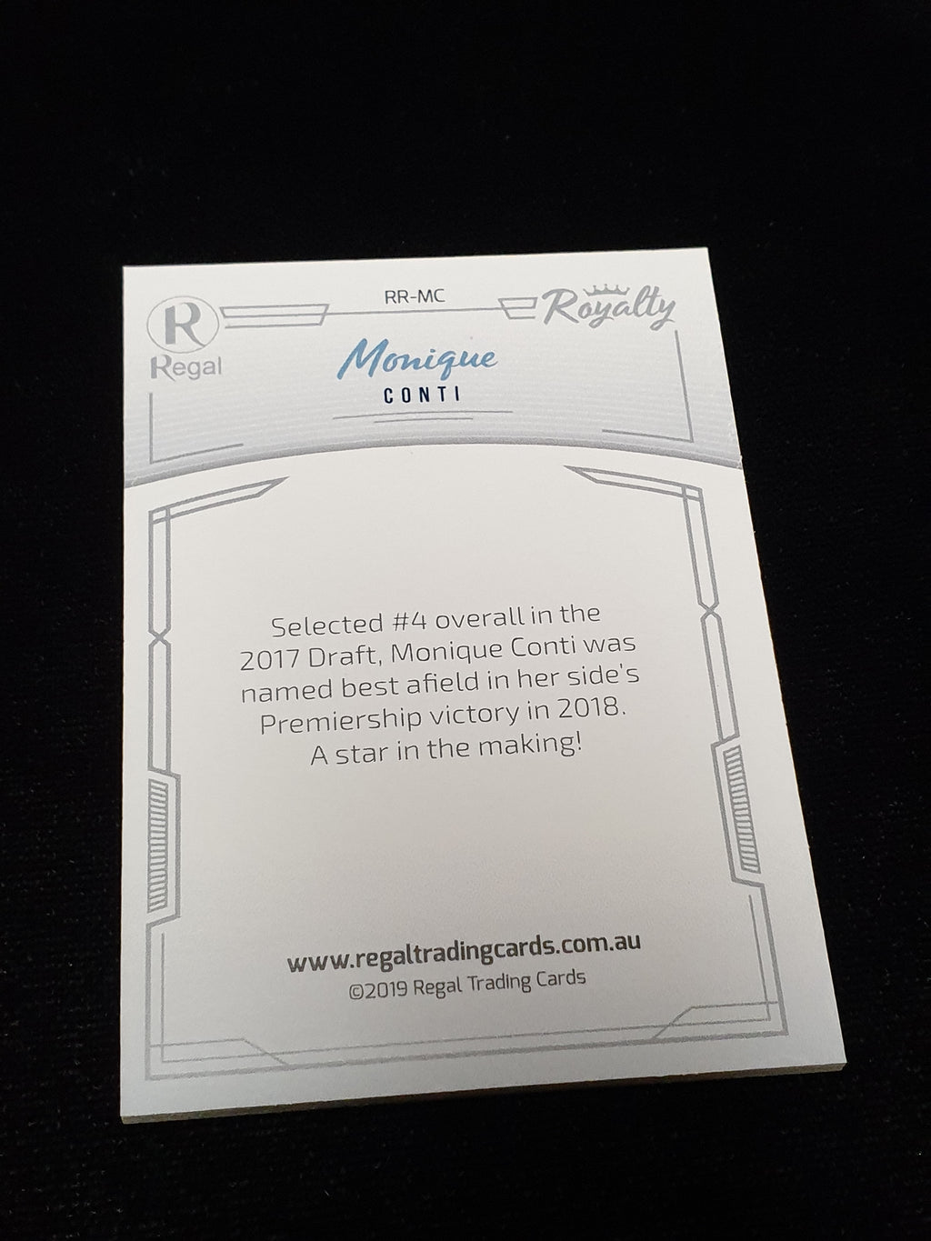 2020 Regal Royalty Base Card Gold RR-MC Monique Conti – Regal Trading Cards